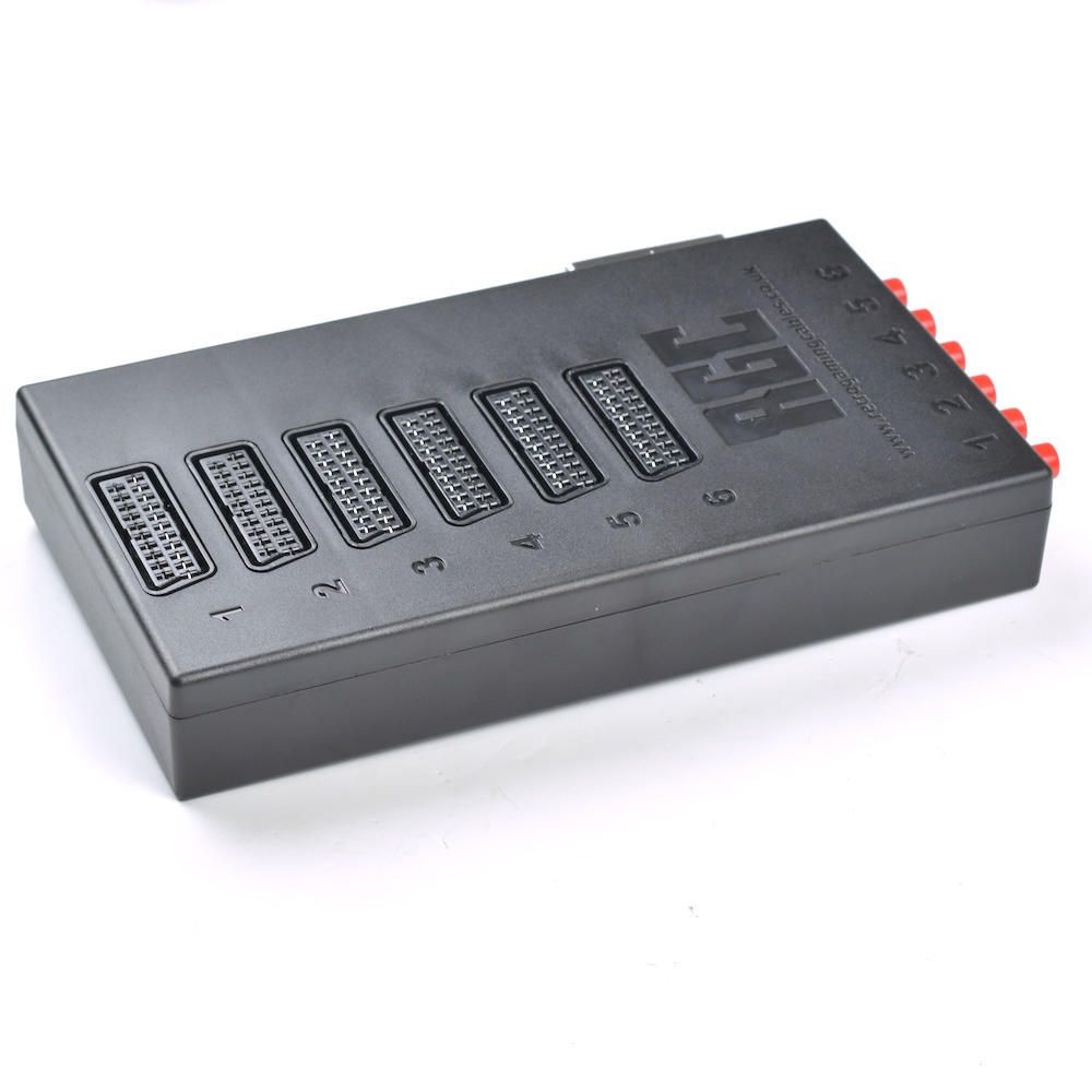 RetroTink 5X-Pro six input SCART switch